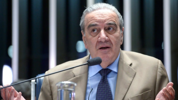 Belluzzo está com um pé na soleira do Banco Central - Relatório Reservado